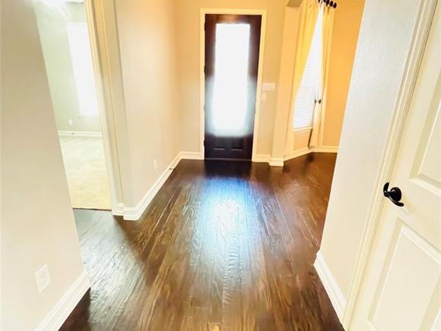 5601 Sunstar Lane