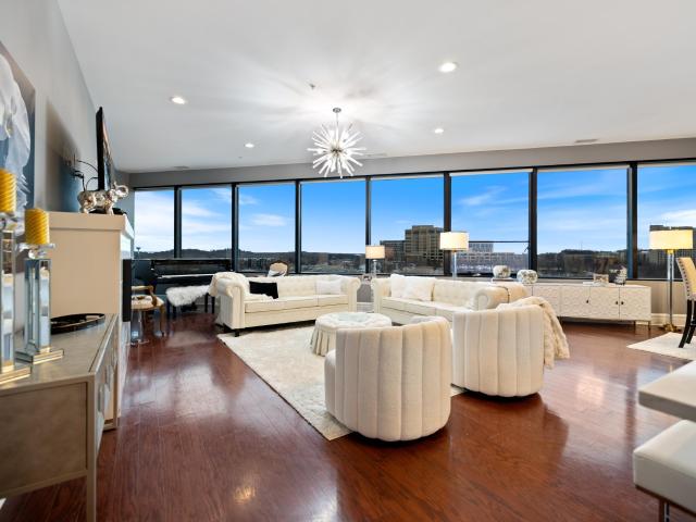 5601 Smetana Drive # 808