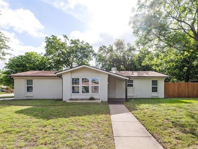 5601 W Oak Grove Rd, Fort Worth, TX 76134