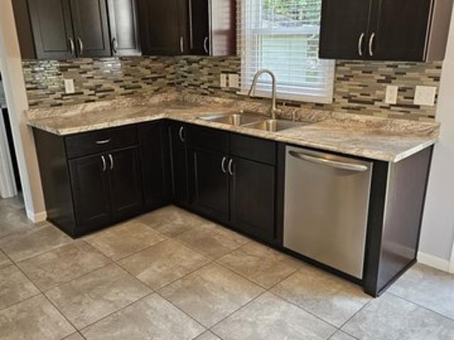 5602 Madrid Dr, Youngstown, OH 44515