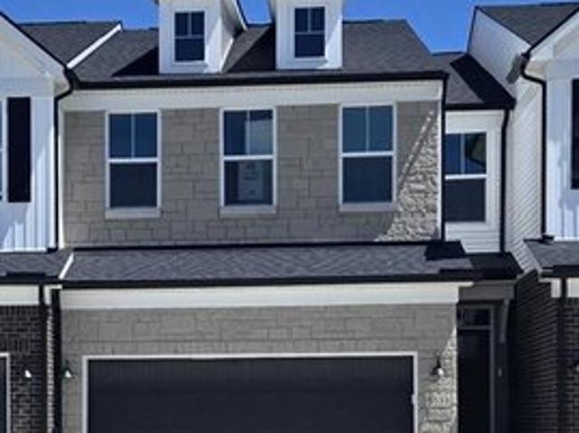 5602 Corgi Dr, Ann Arbor, MI 48108
