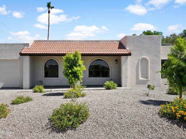 5602 e voltaire avenue
