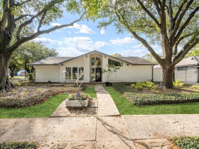 5603 Grape St, Houston, TX 77096 | MLS #54460 | Compass
