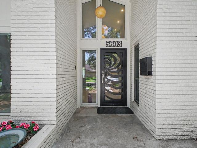 5603 Grape Street