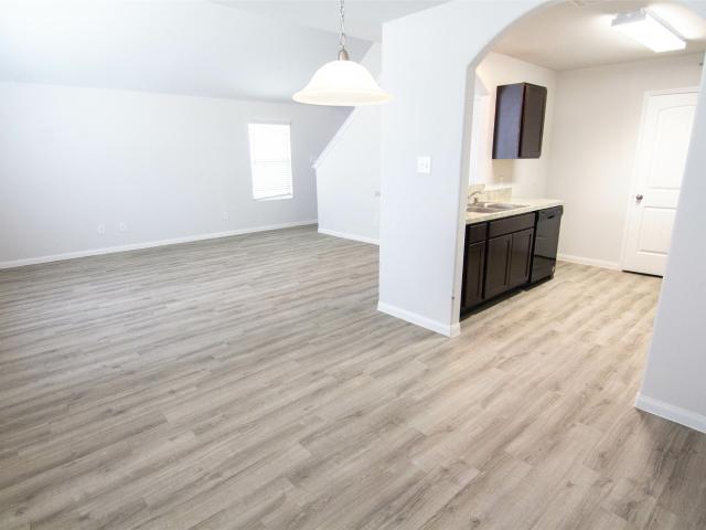 5603 Hawksbury Creek