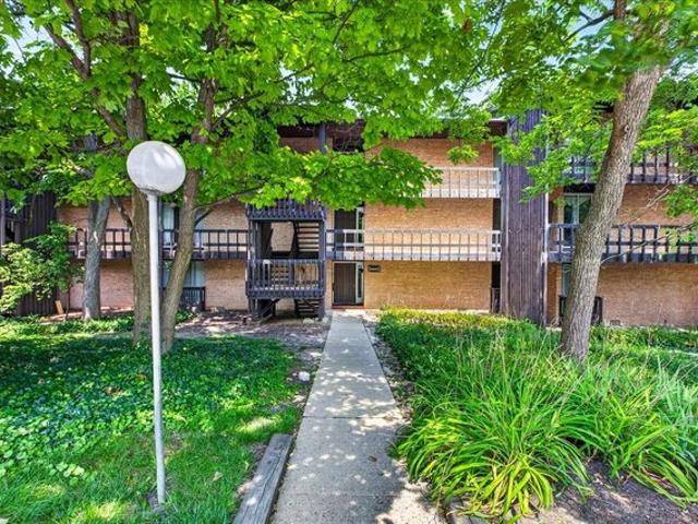 5603 Lakeside Dr Apt 3C, Lisle, IL 60532