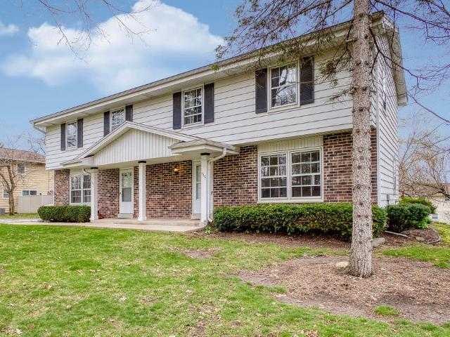 560 570 Meadow Ct, Brookfield, WI 53045 | Compass