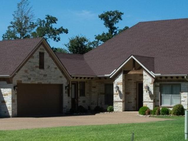 560 Clubhouse Dr, Corsicana, TX 75109