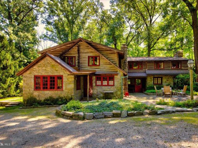 560 Clothier Springs Rd, Malvern, PA