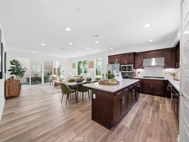 560 Cultivate, Irvine, CA 92618