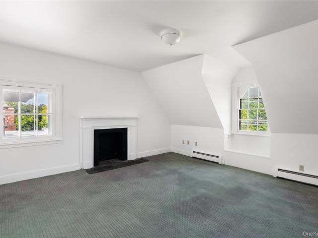 560 Grand Ave, Balmville, NY 12550 | MLS #867110