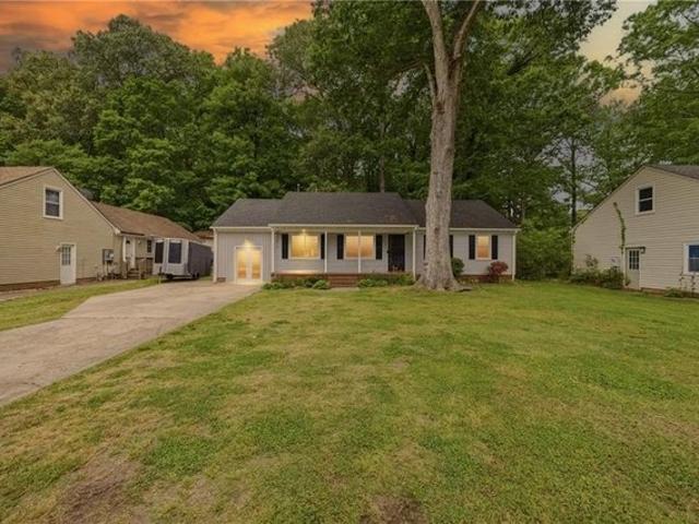 560 Denver Ave, Chesapeake, VA 23322