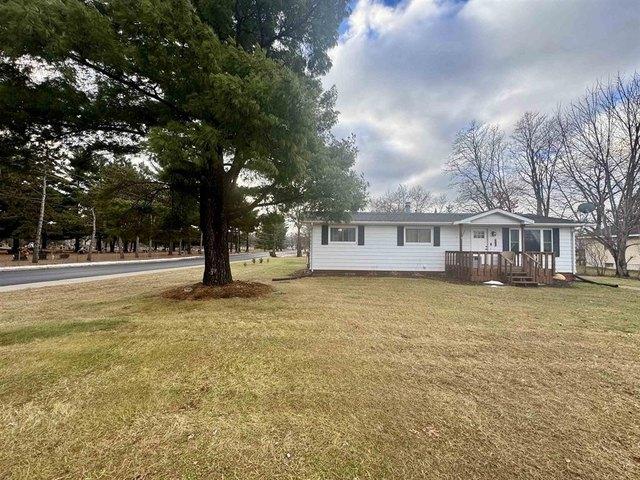 560 E Elm St, Muscoda, WI 53573