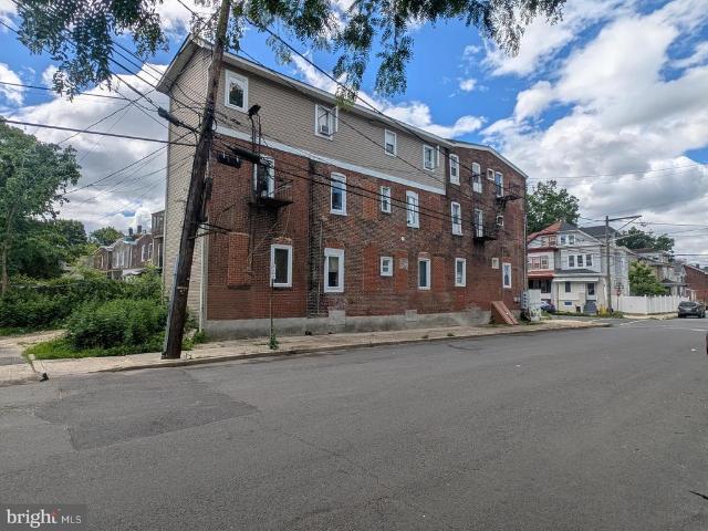 560 Edgewood Avenue