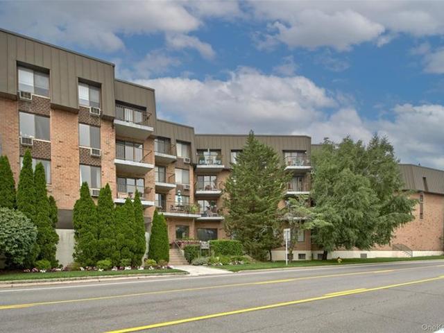 560 Halstead Ave Apt 2R, Harrison, NY 10528