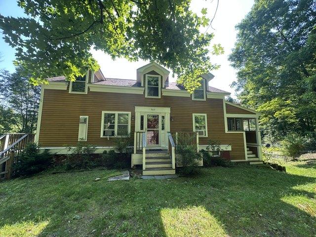 560 S East St, Amherst, MA 01002