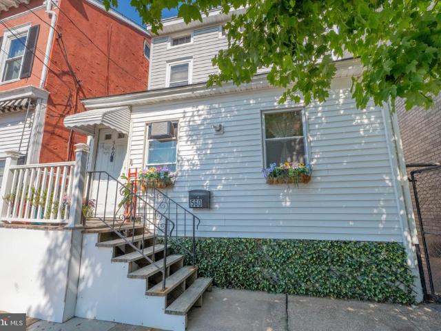 560 Second Street