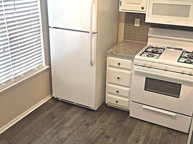 560 Shetland Court