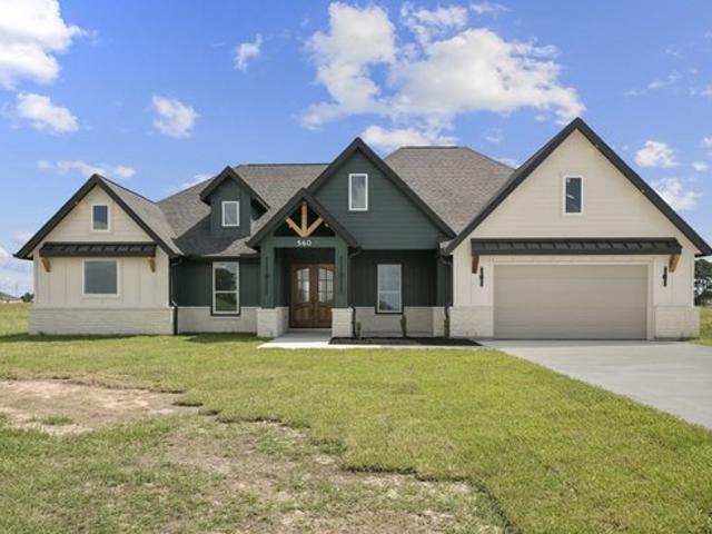 560 Quarter Horse Trl, Angleton, TX 77515