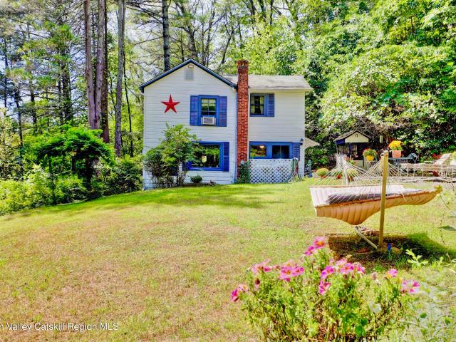 560 W Saugerties Road