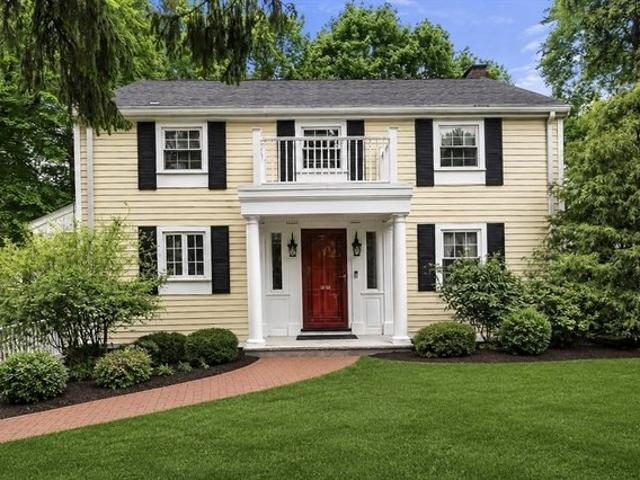 560 Worcester St, Wellesley, MA 02481