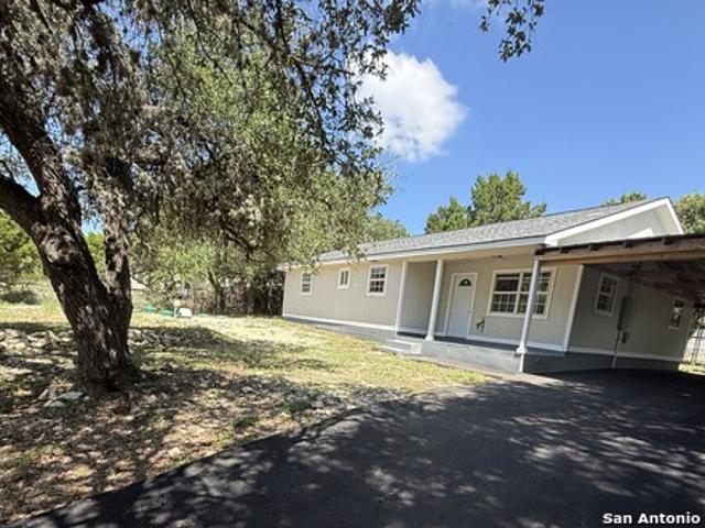 560 Wickford Way