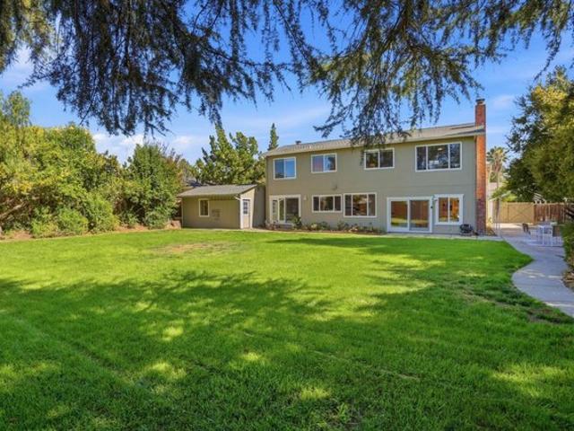 560 Tawny Dr, Pleasanton, CA 94566