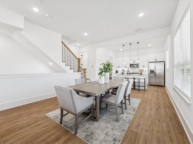 5614 Azores Ln, Houston, TX 77091