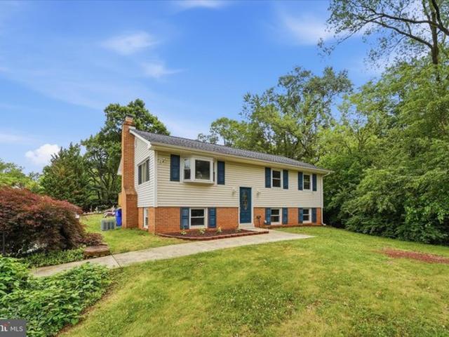 5615 Calvert Dr, Frederick, MD 21703