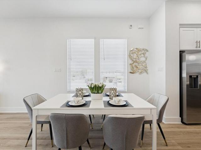 5615 Camino Encantado Dr, Houston, TX 77091