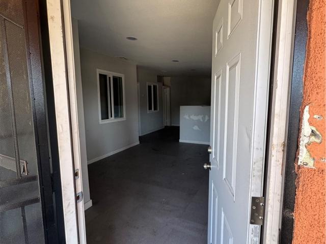 5615 E Beverly