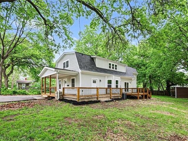 5615 Knox Ave, Merriam, KS 66203