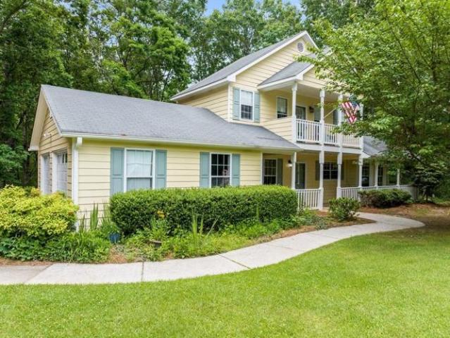 5615 Shadewater Dr, Cumming, GA 30041
