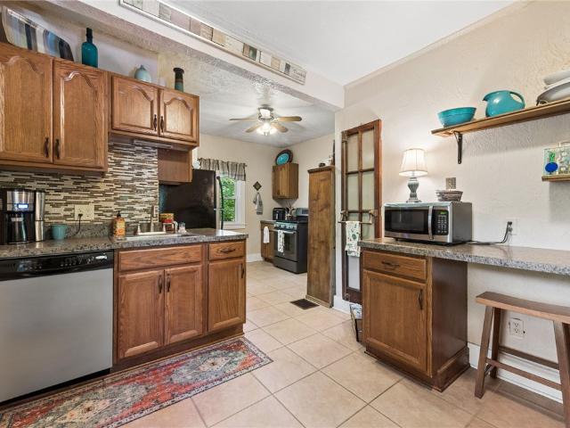 5616 Meridian Rd