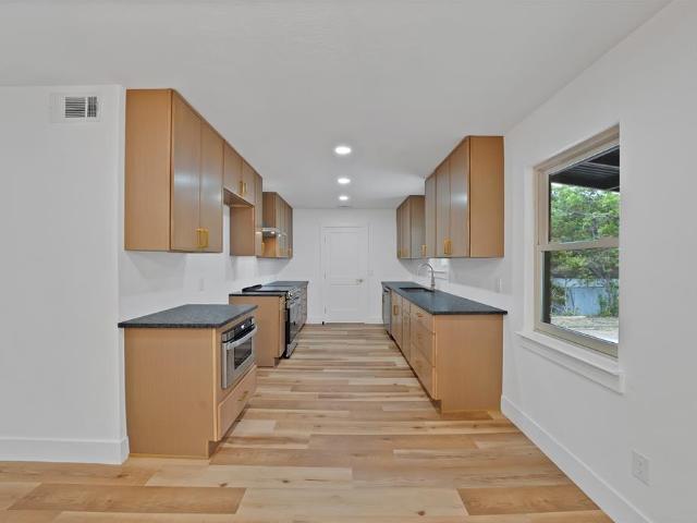 5617 Wharton Dr, Fort Worth, TX 76133 | MLS #21277