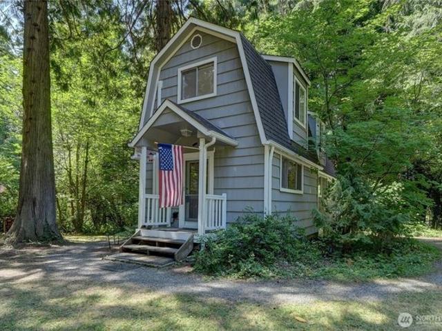 5618 NE Arrowhead Pl, Poulsbo, WA 98370