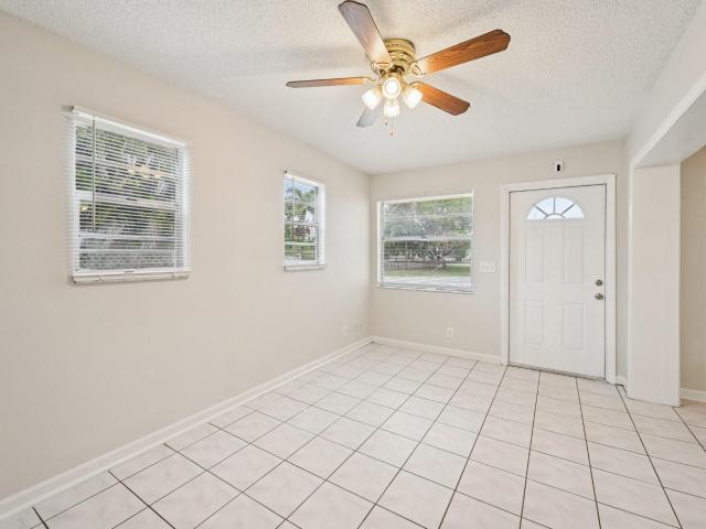 5618 Cinnamon Dr, West Palm Beach, FL 33415 | MLS #F10545