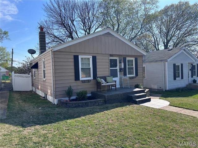 5618 Fyler Ave, St. Louis, MO 63139 | MLS #26020 | Compass
