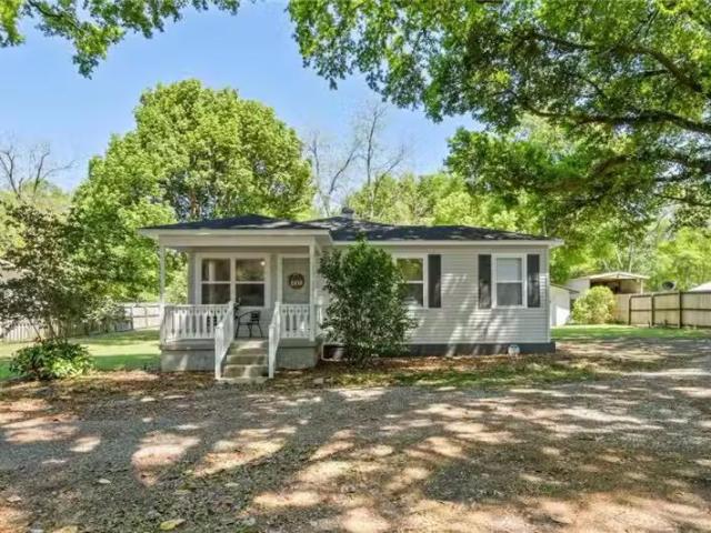 5618 3RD ST, SATSUMA, AL 36572 Single Family Residence For Sal.
