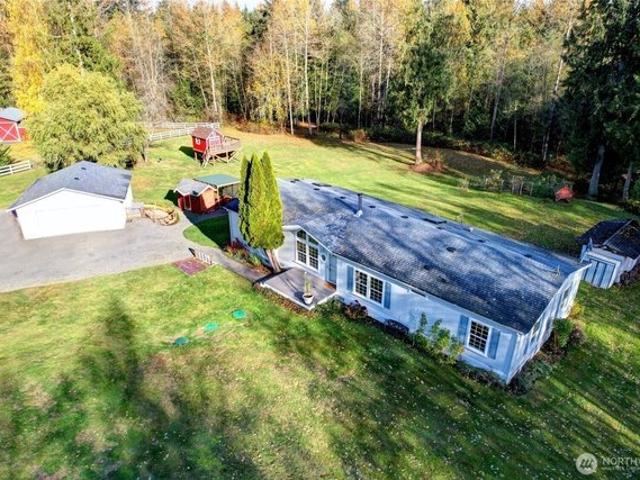 5619 Happy Hollow Rd, Stanwood, WA 98292