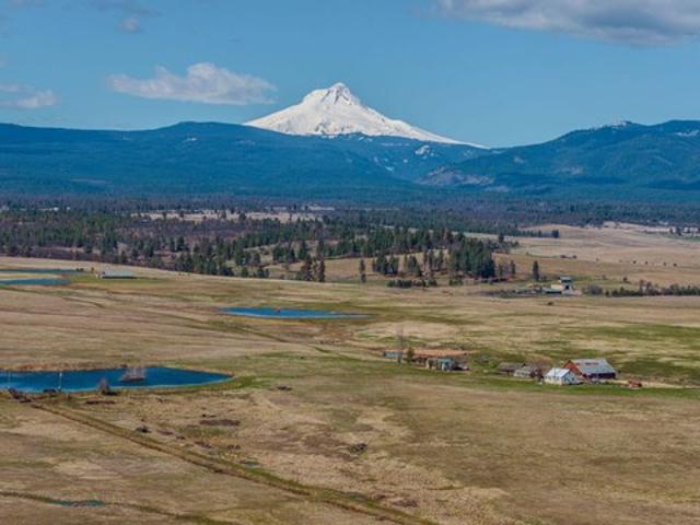 56100 Smock Rd, Tygh Valley, OR 97063