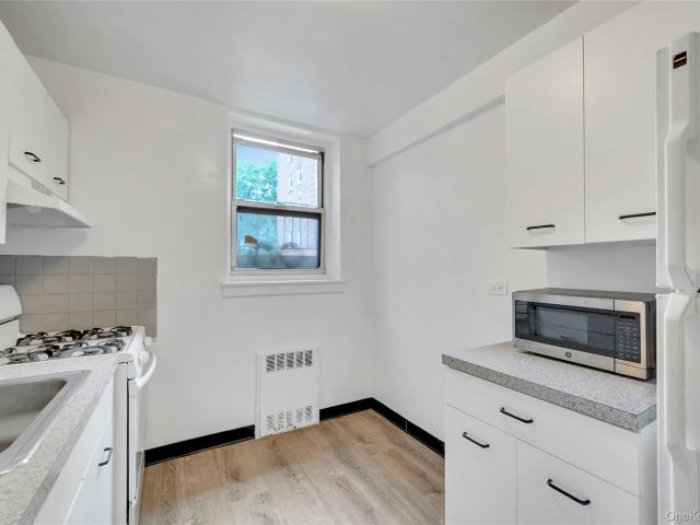 5610 Netherland Avenue 1G