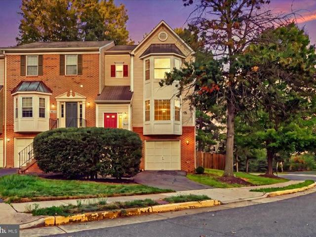 5610 Belleau Woods Ln, Alexandria, VA 22315