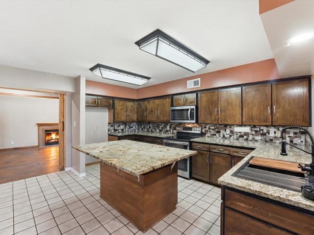 5610 County Road 823, West Columbia, TX 77486 | MLS #13886