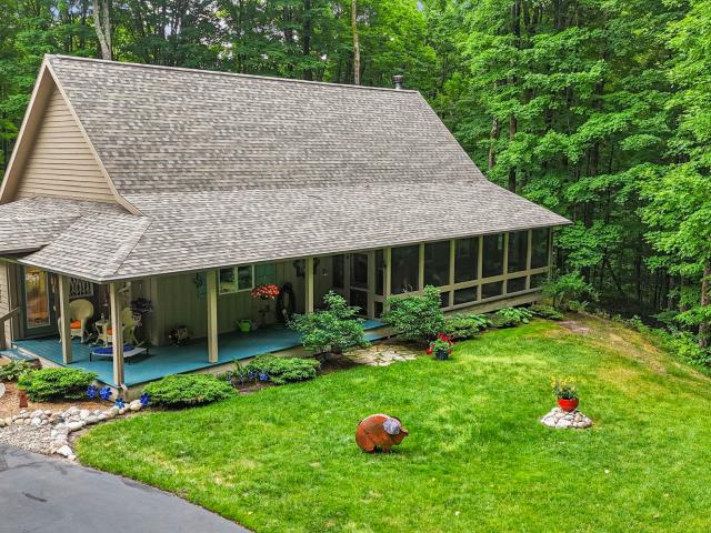 5610 Woodland Court