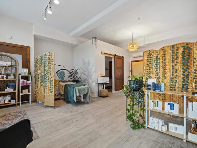 5610 7th Ave