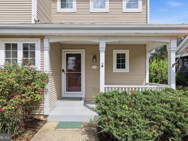 5611 Bobolink Place