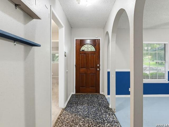 5611 Danny Kaye Dr