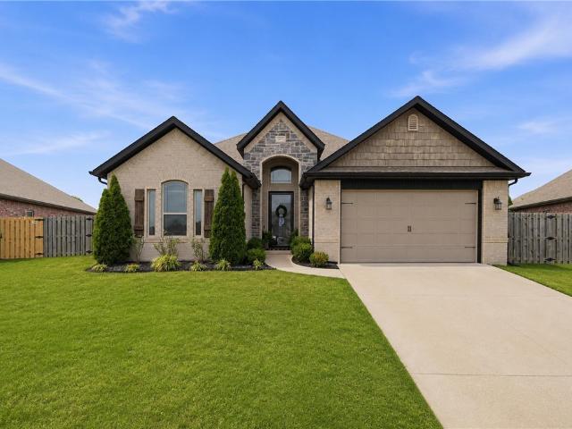 5611 W Alder Lane
