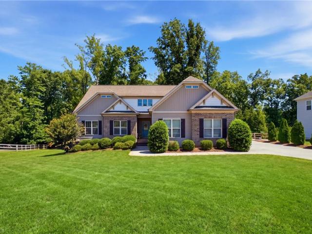 5612 Crooked Oak Drive